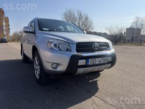 Toyota RAV4 2006 Liepāja, ar dzinēja tilpumu 2.00 L un nobraukumu 266 tūkst. km par 4350 €, foto 5 vietnē AUTOMOTO.COM.LV