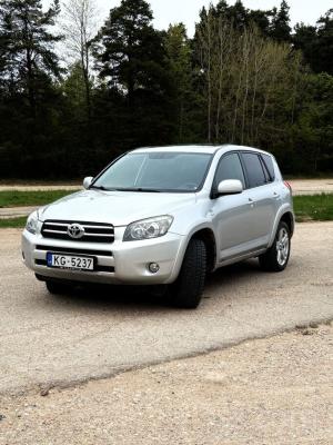 Toyota RAV4 2006 Tukums, ar dzinēja tilpumu 2.20 L un nobraukumu 366 tūkst. km par 3000 €, foto 3 vietnē AUTOMOTO.COM.LV