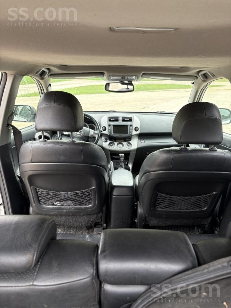 Toyota RAV4 2006 Tukums, ar dzinēja tilpumu 2.20 L un nobraukumu 366 tūkst. km par 3000 €, foto 13 vietnē AUTOMOTO.COM.LV