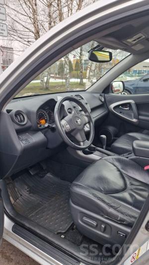 Тойота РАВ 4 2006 в Рига, объемом двигателя 2.00 л и пробегом 229 тыс. км за 6000 €, фото  на AUTOMOTO.COM.LV