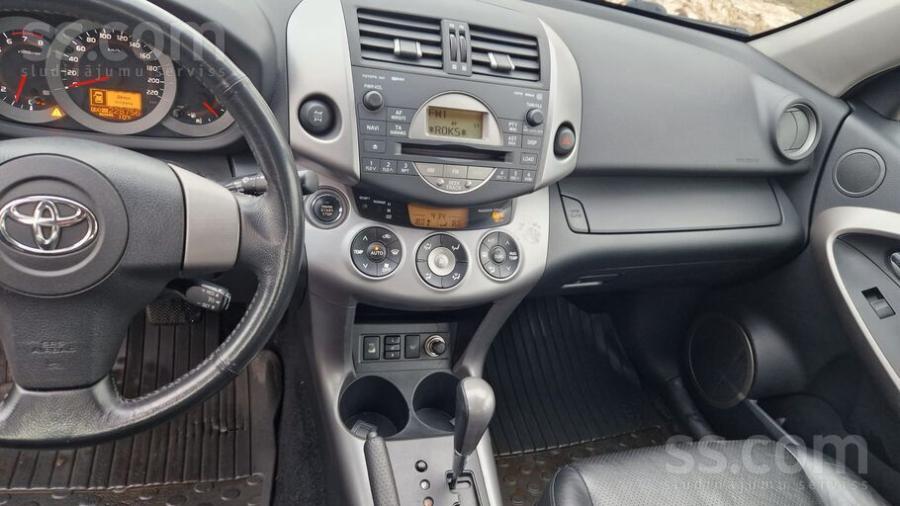 Тойота РАВ 4 2006 в Рига, объемом двигателя 2.00 л и пробегом 229 тыс. км за 6000 €, фото 3 на AUTOMOTO.COM.LV