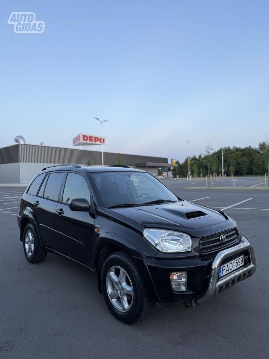 Toyota RAV4 2006 in Kaunas, with an engine capacity of 2.00 L and mileage of 320 thousand km for 2800 €, photo 3 on AUTOMOTO.COM.LV