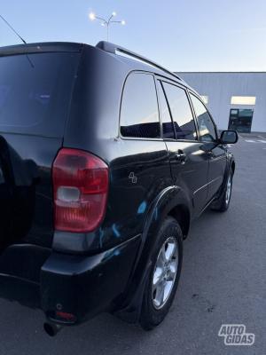 Toyota RAV4 2006 in Kaunas, with an engine capacity of 2.00 L and mileage of 320 thousand km for 2800 €, photo 9 on AUTOMOTO.COM.LV