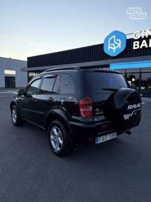 Toyota RAV4 2006 in Kaunas, with an engine capacity of 2.00 L and mileage of 320 thousand km for 2800 €, photo 10 on AUTOMOTO.COM.LV