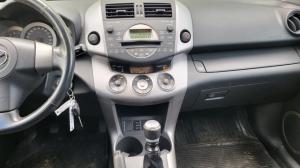 Тойота РАВ 4 2006 в Рига, объемом двигателя 2.20 л и пробегом 185 тыс. км за 3690 €, фото 18 на AUTOMOTO.COM.LV