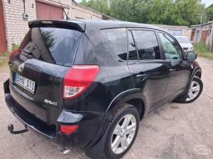 Тойота РАВ 4 2006 в Вильнюс, объемом двигателя 2.20 л и пробегом 278 тыс. км за 1950 €, фото 7 на AUTOMOTO.COM.LV