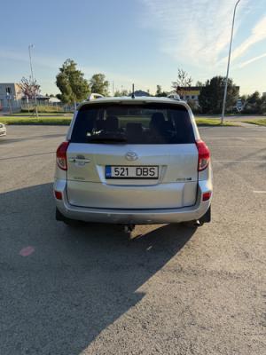 Toyota RAV4 2006 Tallina, ar dzinēja tilpumu 2.20 L un nobraukumu 279 tūkst. km par 3950 €, foto 5 vietnē AUTOMOTO.COM.LV