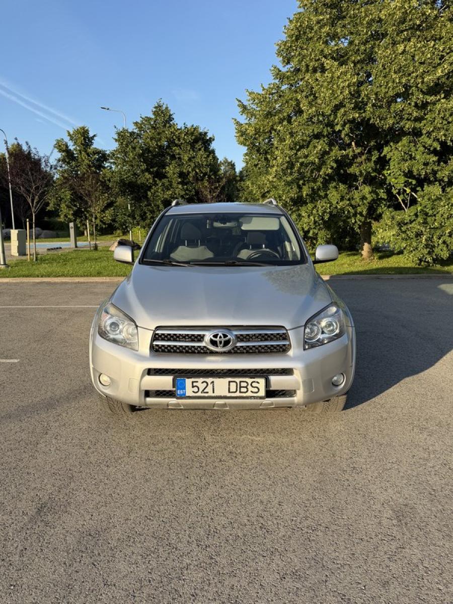 Toyota RAV4 2006 Tallina, ar dzinēja tilpumu 2.20 L un nobraukumu 279 tūkst. km par 3950 €, foto 12 vietnē AUTOMOTO.COM.LV