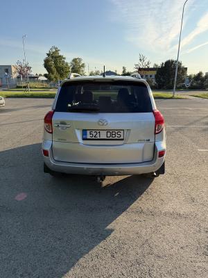 Toyota RAV4 2006 Tallina, ar dzinēja tilpumu 2.20 L un nobraukumu 279 tūkst. km par 3950 €, foto 15 vietnē AUTOMOTO.COM.LV