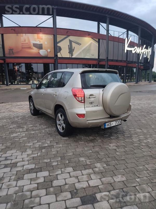 Toyota RAV4 2006 Jūrmala, ar dzinēja tilpumu 2.20 L un nobraukumu 384 tūkst. km par 3777 €, foto 2 vietnē AUTOMOTO.COM.LV