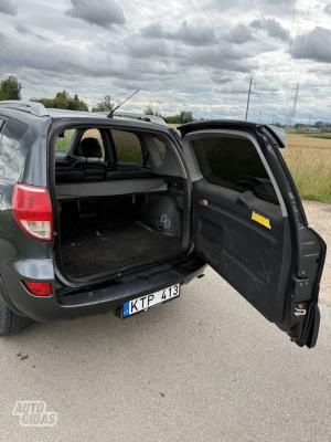 Toyota RAV4 2006 in Marijampole, with an engine capacity of 2.20 L and mileage of 329 thousand km for 1700 €, photo 10 on AUTOMOTO.COM.LV