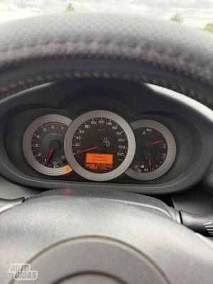 Toyota RAV4 2006 in Marijampole, with an engine capacity of 2.20 L and mileage of 329 thousand km for 1700 €, photo 14 on AUTOMOTO.COM.LV