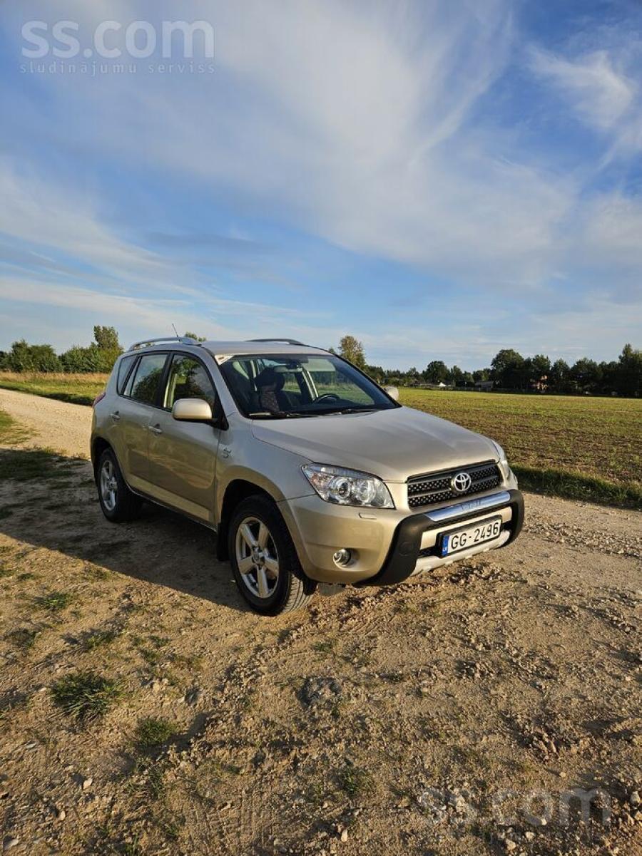 Toyota RAV4 2006 Jēkabpils, ar dzinēja tilpumu 2.00 L un nobraukumu 0 tūkst. km par 2750 €, foto 3 vietnē AUTOMOTO.COM.LV
