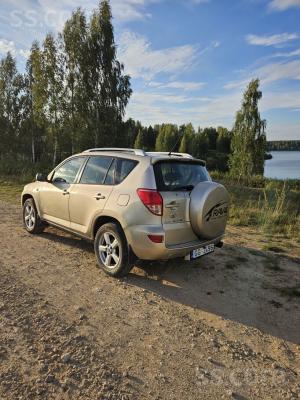 Toyota RAV4 2006 Jēkabpils, ar dzinēja tilpumu 2.00 L un nobraukumu 0 tūkst. km par 2750 €, foto 4 vietnē AUTOMOTO.COM.LV