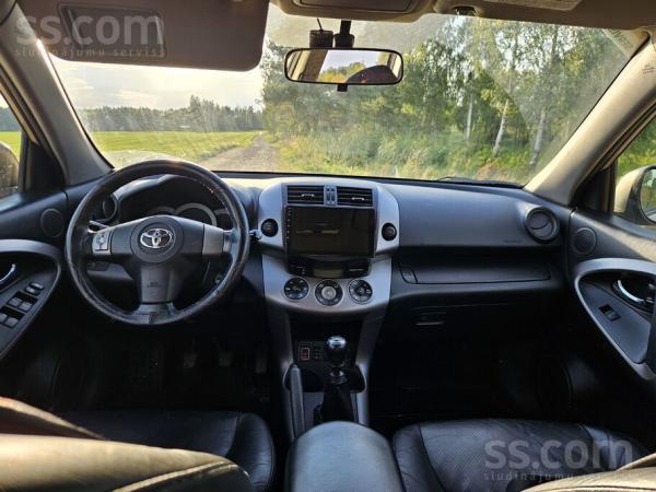 Toyota RAV4 2006 Jēkabpils, ar dzinēja tilpumu 2.00 L un nobraukumu 0 tūkst. km par 2750 €, foto 6 vietnē AUTOMOTO.COM.LV