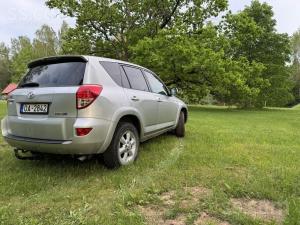 Toyota RAV4 2007 Rīga, ar dzinēja tilpumu 2.20 L un nobraukumu 240 tūkst. km par 1800 €, foto 4 vietnē AUTOMOTO.COM.LV