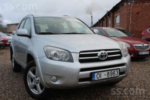 Toyota RAV4 2007 Daugavpils, ar dzinēja tilpumu 2.20 L un nobraukumu 183 tūkst. km par 4290 €, foto  vietnē AUTOMOTO.COM.LV