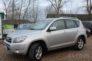 Toyota RAV4 2007 in Daugavpils, with an engine capacity of 2.20 L and mileage of 183 thousand km for 4290 €, photo 3 on AUTOMOTO.COM.LV