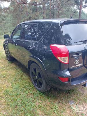 Toyota RAV4 2007 Jonava, ar dzinēja tilpumu 2.20 L un nobraukumu 340 tūkst. km par 2888 €, foto 5 vietnē AUTOMOTO.COM.LV