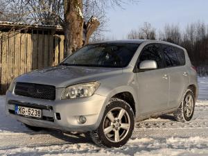 Toyota RAV4 2007 Kuldīga, ar dzinēja tilpumu 2.20 L un nobraukumu 338 tūkst. km par 2100 €, foto 2 vietnē AUTOMOTO.COM.LV