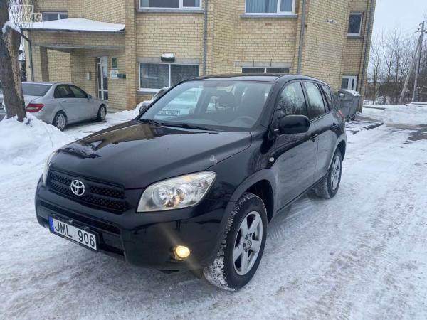 Toyota RAV4 2007 in Kelme, with an engine capacity of 2.20 L and mileage of 250 thousand km for 4200 €, photo 3 on AUTOMOTO.COM.LV