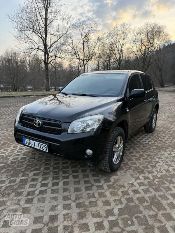 Toyota RAV4 2007 in Vilnius, with an engine capacity of 2.20 L and mileage of 431 thousand km for 2550 €, photo 8 on AUTOMOTO.COM.LV