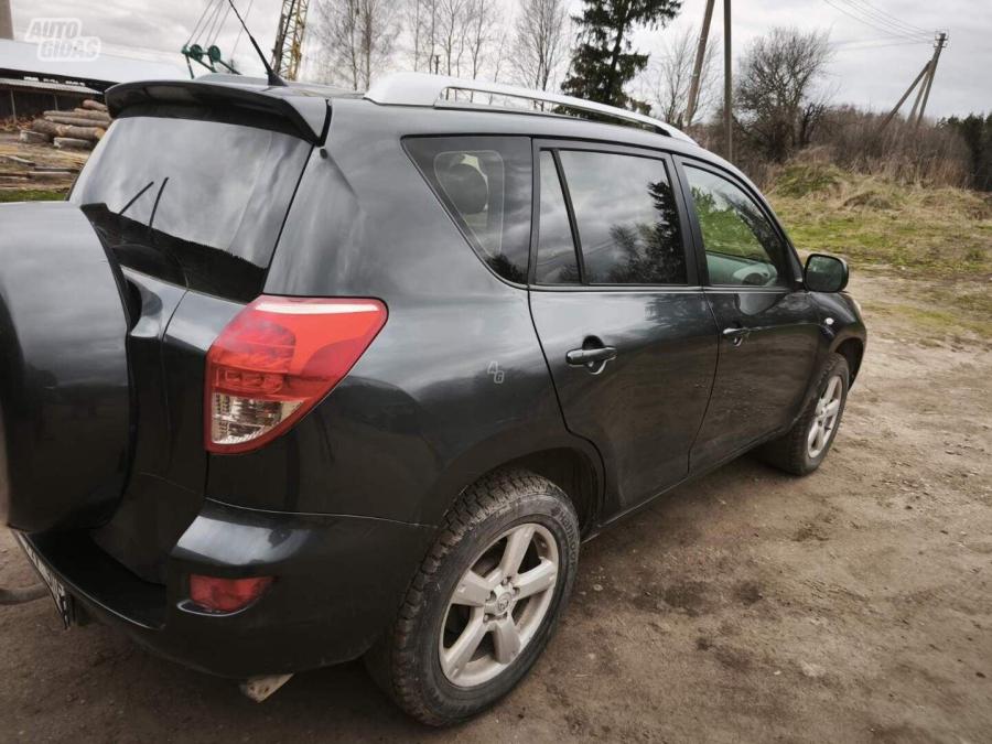Toyota RAV4 2007 Viļņa, ar dzinēja tilpumu 2.20 L un nobraukumu 289 tūkst. km par 2150 €, foto 1 vietnē AUTOMOTO.COM.LV