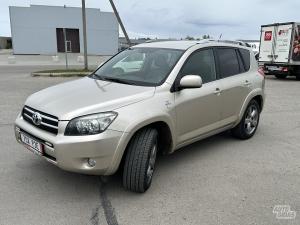 Toyota RAV4 2007 Marijampole, ar dzinēja tilpumu 2.20 L un nobraukumu 300 tūkst. km par 3299 €, foto 4 vietnē AUTOMOTO.COM.LV