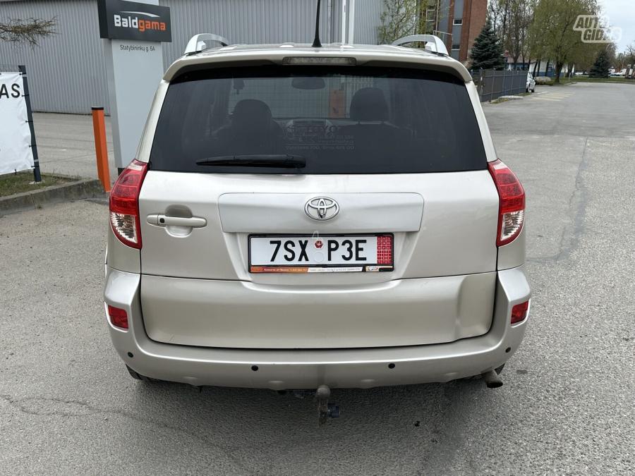 Toyota RAV4 2007 Marijampole, ar dzinēja tilpumu 2.20 L un nobraukumu 300 tūkst. km par 3299 €, foto 7 vietnē AUTOMOTO.COM.LV