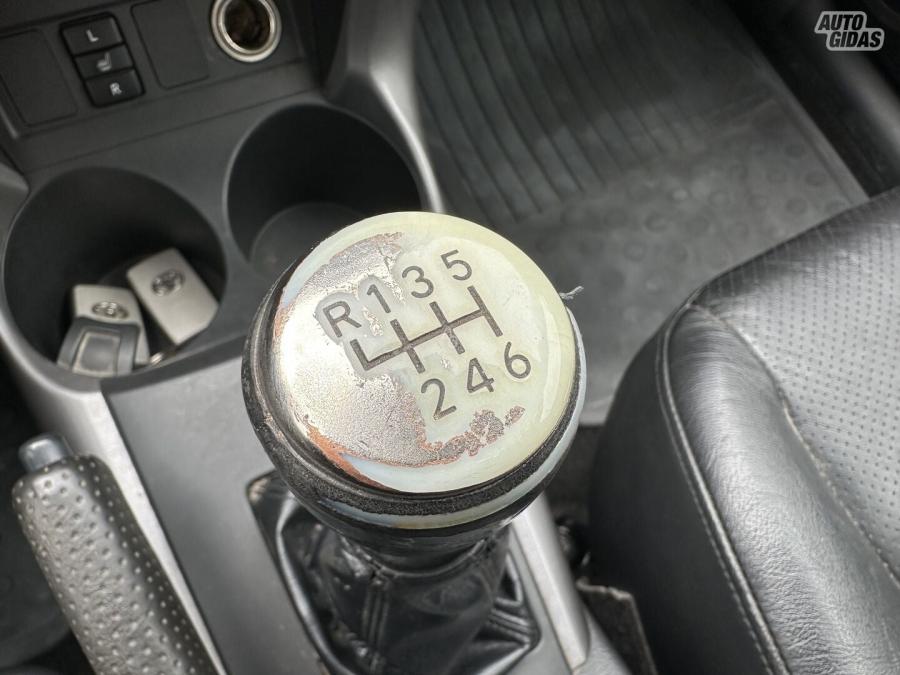 Toyota RAV4 2007 Marijampole, ar dzinēja tilpumu 2.20 L un nobraukumu 300 tūkst. km par 3299 €, foto 17 vietnē AUTOMOTO.COM.LV