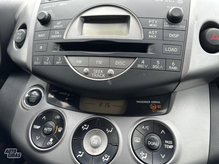 Toyota RAV4 2007 Marijampole, ar dzinēja tilpumu 2.20 L un nobraukumu 300 tūkst. km par 3299 €, foto 21 vietnē AUTOMOTO.COM.LV