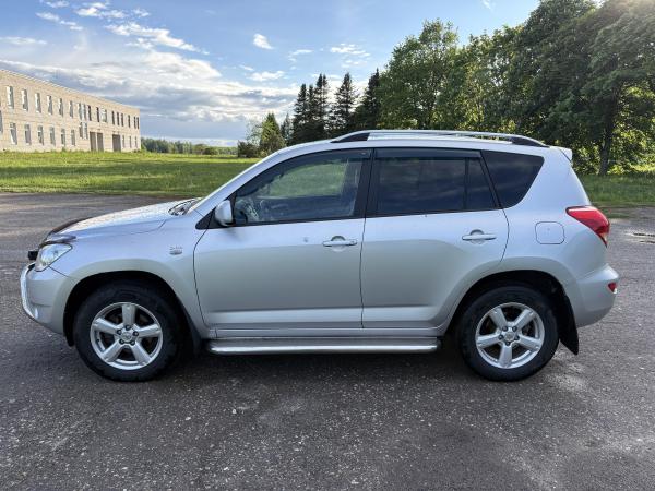Toyota RAV4 2007 Paide, ar dzinēja tilpumu 2.20 L un nobraukumu 331 tūkst. km par 3700 €, foto 3 vietnē AUTOMOTO.COM.LV