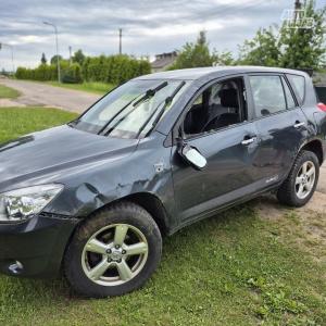 Toyota RAV4 2007 in Vilnius, with an engine capacity of 2.20 L and mileage of 230 thousand km for 1650 €, photo  on AUTOMOTO.COM.LV