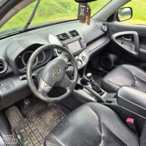 Toyota RAV4 2007 in Vilnius, with an engine capacity of 2.20 L and mileage of 230 thousand km for 1650 €, photo 8 on AUTOMOTO.COM.LV