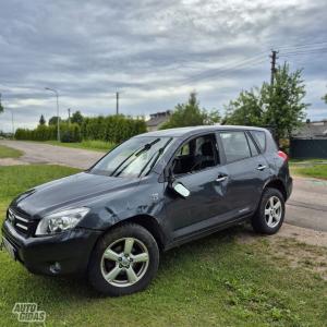 Toyota RAV4 2007 in Vilnius, with an engine capacity of 2.20 L and mileage of 230 thousand km for 1650 €, photo 9 on AUTOMOTO.COM.LV