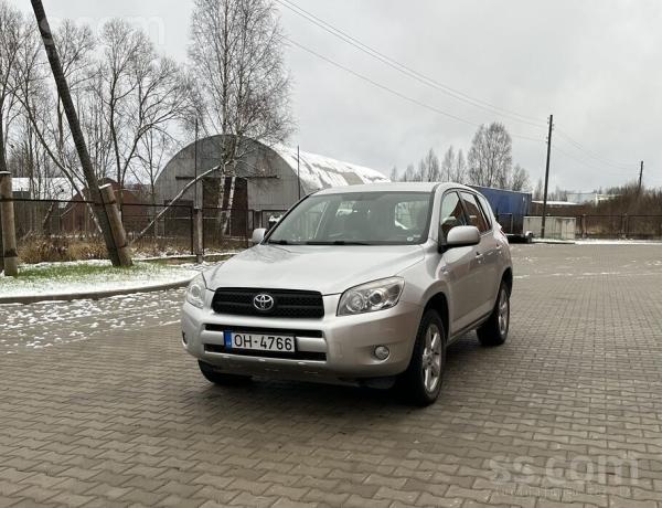 Toyota RAV4 2007 Rēzekne, ar dzinēja tilpumu 2.00 L un nobraukumu 487 tūkst. km par 2600 €, foto 1 vietnē AUTOMOTO.COM.LV