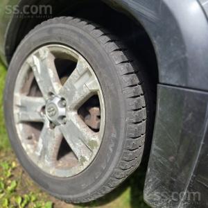Toyota RAV4 2007 in Riga, with an engine capacity of 2.20 L and mileage of 332 thousand km for 2000 €, photo 6 on AUTOMOTO.COM.LV
