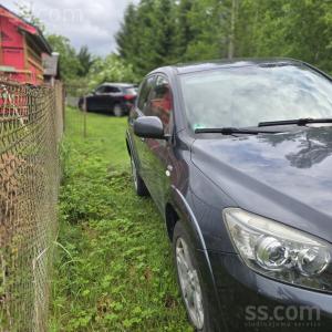 Toyota RAV4 2007 in Riga, with an engine capacity of 2.20 L and mileage of 332 thousand km for 2000 €, photo 14 on AUTOMOTO.COM.LV