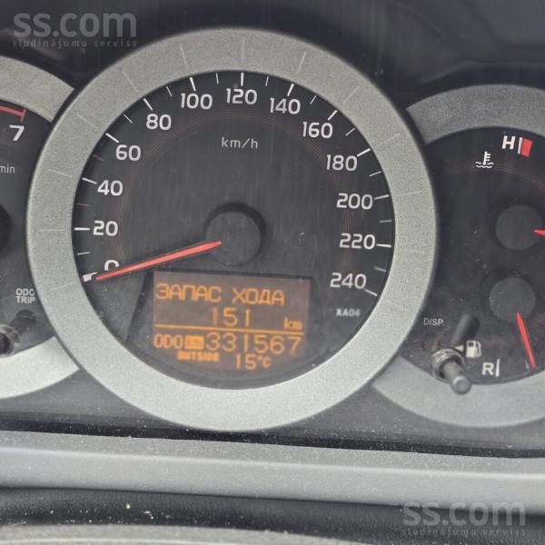 Toyota RAV4 2007 Rīga, ar dzinēja tilpumu 2.20 L un nobraukumu 332 tūkst. km par 2000 €, foto 7 vietnē AUTOMOTO.COM.LV