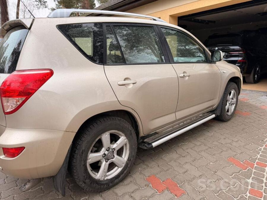 Тойота РАВ 4 2007 в Рига, объемом двигателя 2.00 л и пробегом 160 тыс. км за 4000 €, фото 3 на AUTOMOTO.COM.LV