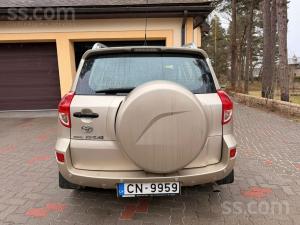 Тойота РАВ 4 2007 в Рига, объемом двигателя 2.00 л и пробегом 160 тыс. км за 4000 €, фото 4 на AUTOMOTO.COM.LV