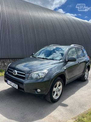 Toyota RAV4 2007 Marijampole, ar dzinēja tilpumu 2.20 L un nobraukumu 269 tūkst. km par 3500 €, foto  vietnē AUTOMOTO.COM.LV