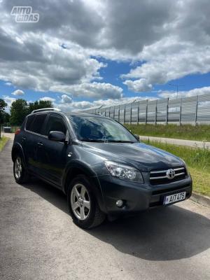 Toyota RAV4 2007 Marijampole, ar dzinēja tilpumu 2.20 L un nobraukumu 269 tūkst. km par 3500 €, foto 3 vietnē AUTOMOTO.COM.LV