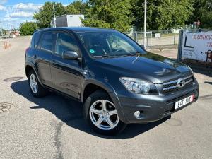Toyota RAV4 2007 in Marijampole, with an engine capacity of 2.20 L and mileage of 176 thousand km for 3699 €, photo  on AUTOMOTO.COM.LV