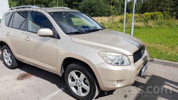 Тойота РАВ 4 2007 в Рига, объемом двигателя 2.00 л и пробегом 120 тыс. км за 8000 €, фото 1 на AUTOMOTO.COM.LV