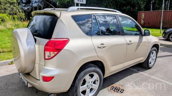 Тойота РАВ 4 2007 в Рига, объемом двигателя 2.00 л и пробегом 120 тыс. км за 8000 €, фото 2 на AUTOMOTO.COM.LV
