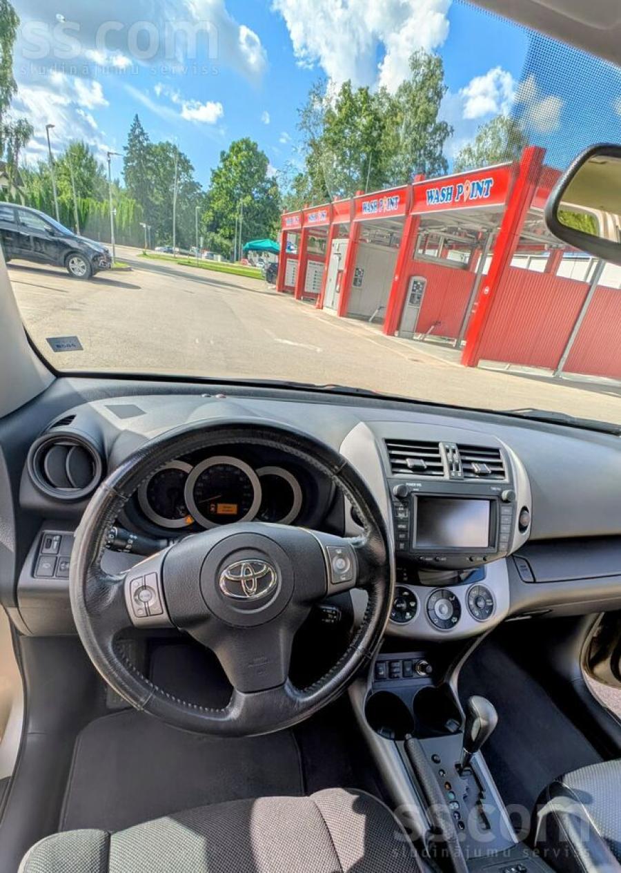 Тойота РАВ 4 2007 в Рига, объемом двигателя 2.00 л и пробегом 120 тыс. км за 8000 €, фото 7 на AUTOMOTO.COM.LV