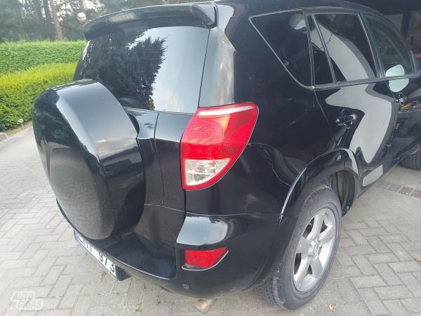 Toyota RAV4 2007 in Jonava, with an engine capacity of 2.20 L and mileage of 345 thousand km for 2299 €, photo 1 on AUTOMOTO.COM.LV