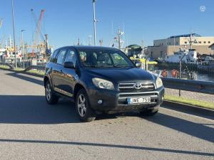 Toyota RAV4 2007 in Klaipeda, with an engine capacity of 2.23 L and mileage of 274 thousand km for 3200 €, photo 6 on AUTOMOTO.COM.LV