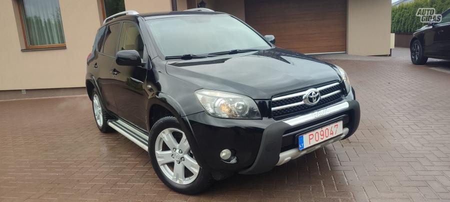 Toyota RAV4 2008 in Utena, with an engine capacity of 2.20 L and mileage of 250 thousand km for 4900 €, photo 14 on AUTOMOTO.COM.LV